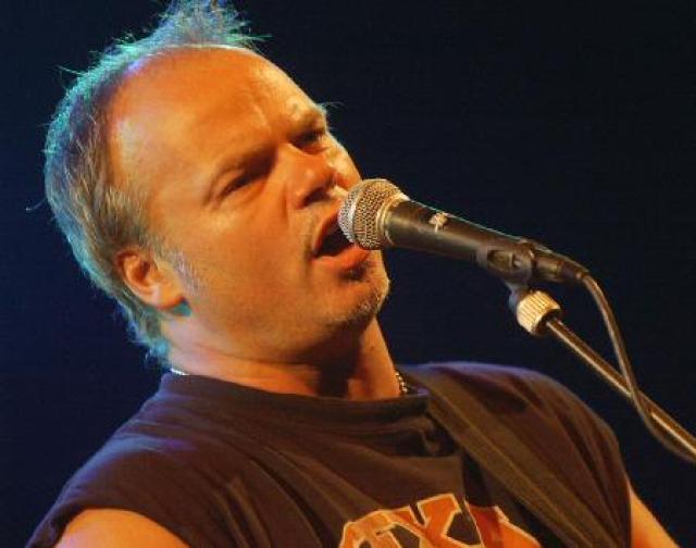 Fred Eaglesmith biography. Canadian singer and songwriter