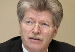 John Paul Getty Jr. biography. Wealthy British philanthropist and rare ...