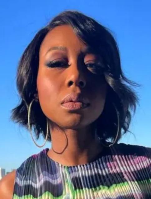 Amanda Warren biography. American actress