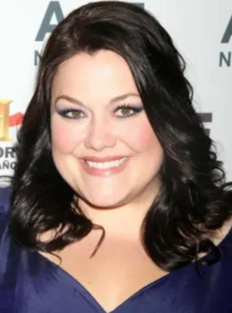 Brooke Elliott biography. American actress and singer